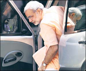 Anil Ambani,Sunil Mittal endorse Modi as PM | India News - The Indian ...