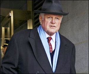 Ted Kennedy collapses during inaugural lunch for Obama | News Archive ...