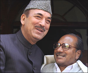 Azad gets key charge in Congress reshuffle | India News - The Indian ...