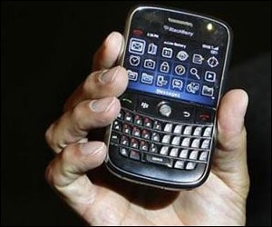 RIM opens software store for BlackBerry | Technology News - The Indian ...
