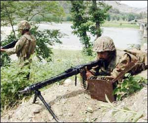 Pak army airdrops commandos in Buner town | News Archive News - The ...