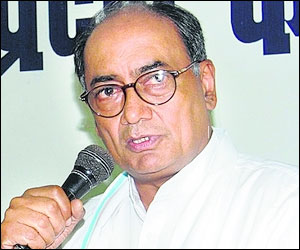 EC censures Digvijay for threatening Mayawati | Political Pulse News ...