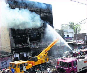 Fire in store,goods worth crores gutted | Ludhiana News - The Indian ...