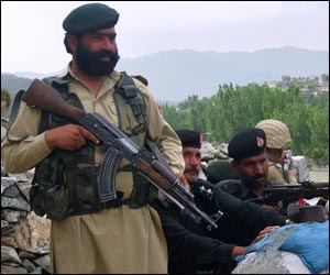 Pak army fights Taliban on streets of Swat valley | News Archive News ...