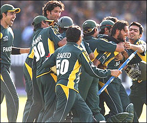 At Lord s,Pakistan put Lahore behind,lift World T20 trophy | News ...