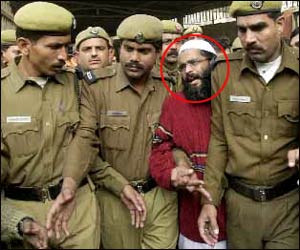 Afzal case: ‘You can’t pick,choose and hang’,says Govt | India News ...