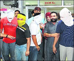 Four held; robbery cases solved: Cops | Chandigarh News - The Indian ...