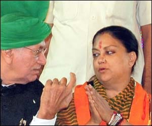 Raje not to quit for ‘now’ | Political Pulse News - The Indian Express