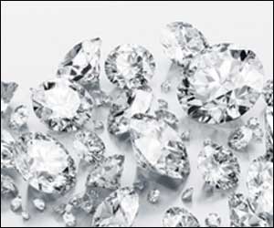 Sisters can have diamond-studded rakhi for brothers this year ...