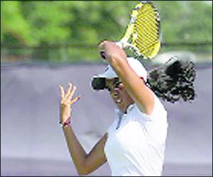 Sanaa begins with easy victory | Delhi News - The Indian Express