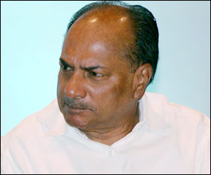 Navy probing pay-off by US firm,says Antony | India News - The Indian ...