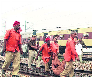 5 employees working on tracks run over by train | Delhi News - The ...