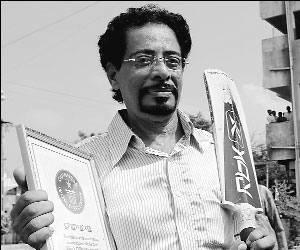 64-yr-old Barodian oldest cricketer to score century: Guinness Book ...