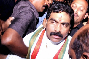 Rajagopal begins indefinite hunger strike for united Andhra | India ...