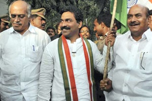 Rajagopal resurfaces at NIMS | Political Pulse News - The Indian Express