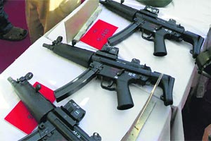 Year that saw high-end weapons for police,birth of Force One… | Mumbai ...