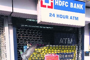 CITU strike hits Bengal ATMs,cell services | Cities News - The Indian ...
