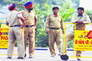 To invoke fear,PAU security staff copy police uniform | Ludhiana News ...