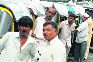 Auto unions stand firm on fare hike | Pune News - The Indian Express