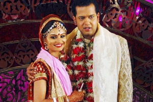Mahajan gets his passport to honeymoon,but with court rider ...