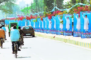 Rally under fire,BSP pays for services on hire | Lucknow News - The ...