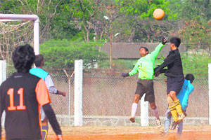 Ajay Mathew memorial football: Extreme Warriors beat Chetak B | Pune ...