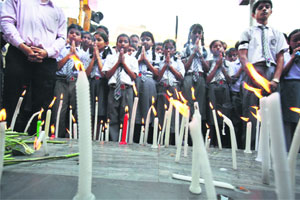 Stephen Court residents may go inside after signing risk bond | Kolkata ...