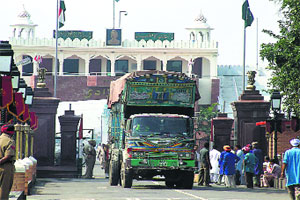 Indo-Pak border trade hit by imposition of special duty | Chandigarh ...