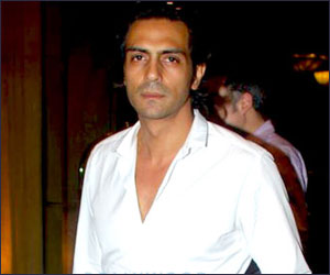 Sajid promises 5 crore tag to Arjun Rampal post ‘Housefull ...