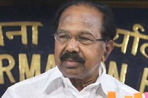 Moily recommends more autonomy for Lokayukta | India News - The Indian ...