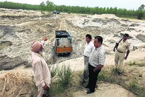 Dhanda spots sand mafia at work in Noorpur,to move HC | Ludhiana News ...