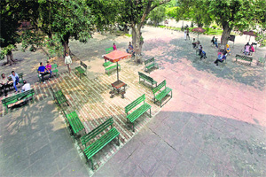 On varsity poll eve,parties desperately seeking voters | Chandigarh ...