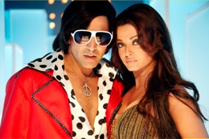 Two time- zones,three avatars for Akshay in Action Replayy ...