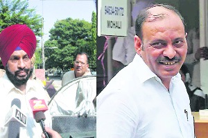 2 senior Punjab cops in dock for action against Badals | Chandigarh ...