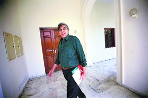 Dinesh Singh takes over as university V-C | Cities News - The Indian ...