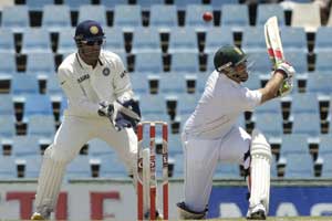 India fight back,still trail by 294 runs News Archive News - The Indian ...
