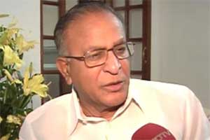 No minister dropped,Jaipal gets Petroleum in reshuffle | Political ...