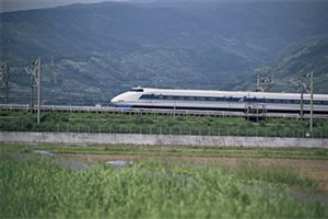 Chinese scientists develop train that can travel as fast as plane ...