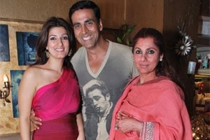 Twinkle holds special screening of ‘Patiala House’ | Entertainment ...