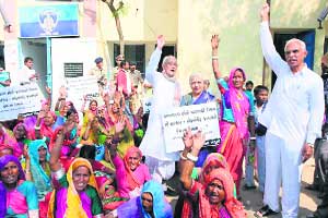 Mahuva plant: Farmers to launch 350-km padyatra | Ahmedabad News - The ...