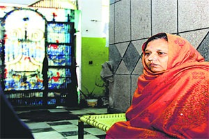 Peacock-tattoo woman was in Singapore,says family | India News - The ...