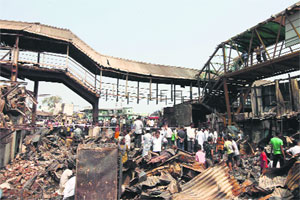 Bandra foot bridge will take 3 months to rebuild | Mumbai News - The ...