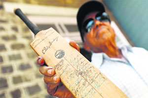 Bat trophy from Hazare s 52 tour for BCCI museum | Pune News - The ...