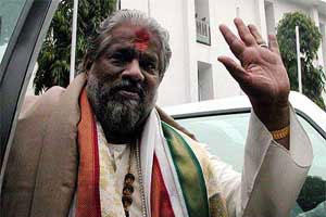 Chandraswami to pay Rs 9 crore as penalty: SC | India News - The Indian ...