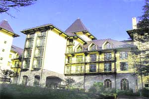 Himachal writes to CAG for audit of Wildflower Hall | Chandigarh News ...