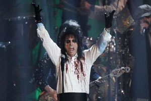 Depp turns rockstar for Alice | Entertainment-others News - The Indian ...