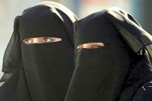 Proposed Oz law could give police power to lift burqa | News Archive ...