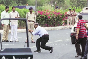 Experts watch 2nd action replay of Ishrat killing | Cities News - The ...