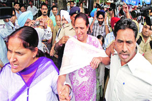 Mohali cop s phone calls for bribe nailed her | Chandigarh News - The ...