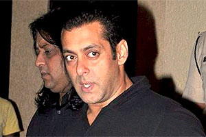 Salman keeping track of ‘Bodyguard’ from US: Raj Babbar | Entertainment ...